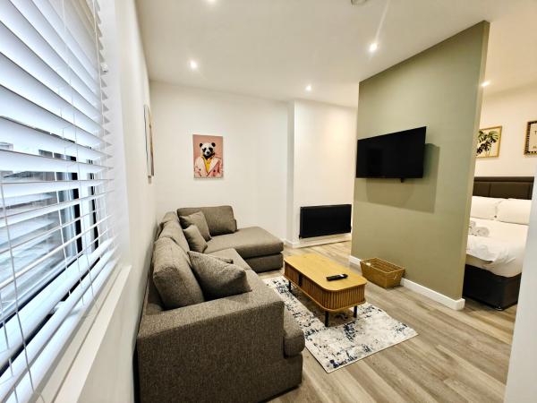Modern 1-bed In Victorian Building, Bury - Rochdale