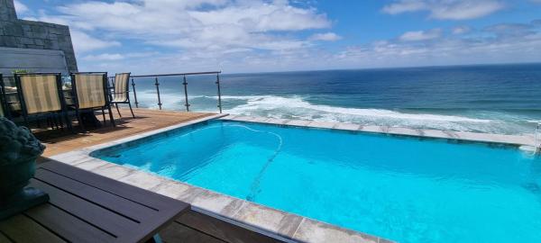 Dolphin Wave - Mosselbaai