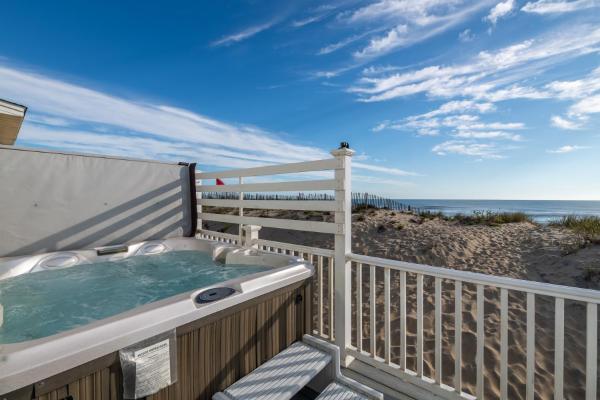 Aqua Moon - Kitty Hawk Mp 3, Oceanfront, Family Friendly, Hot Tub - Kitty Hawk, NC
