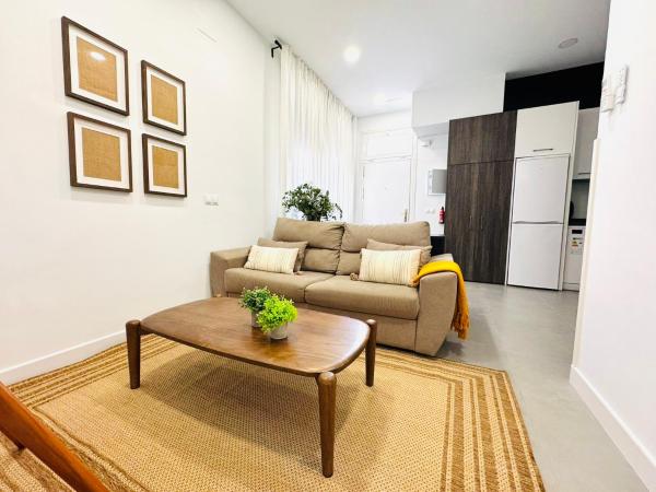 Torre New Stylish Studio 2 Min Walk To Beach - Torre del Mar