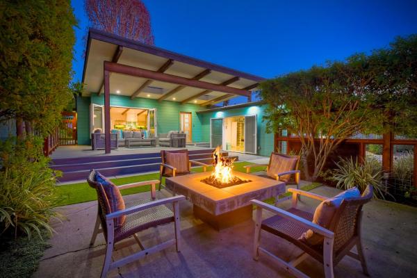 Luxury 3-bed Beach Cottage With Hot Tub, Fire Pit, Bbq - Walk To Beach - Encinitas, CA