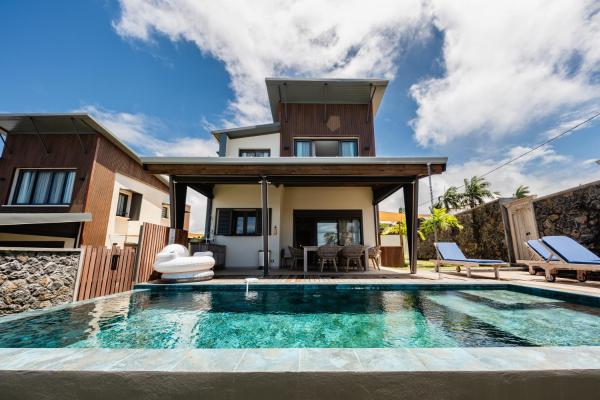 Villa De Luxe Avec Piscine Privée Chauffée-3 Chambres-sud Sauvage - Saint-Pierre