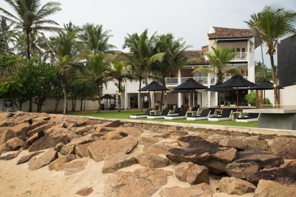 Arabella On Boossa - Sri Lanka