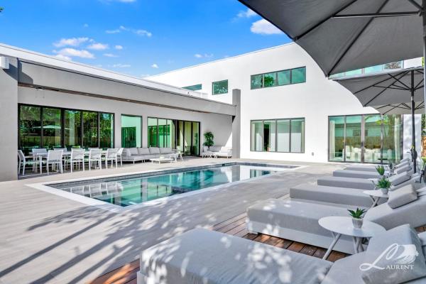 Villa Flamingo Heights - Miramar, FL
