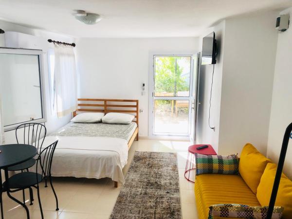 Small House In Bodrum - Kıyıkışlacık