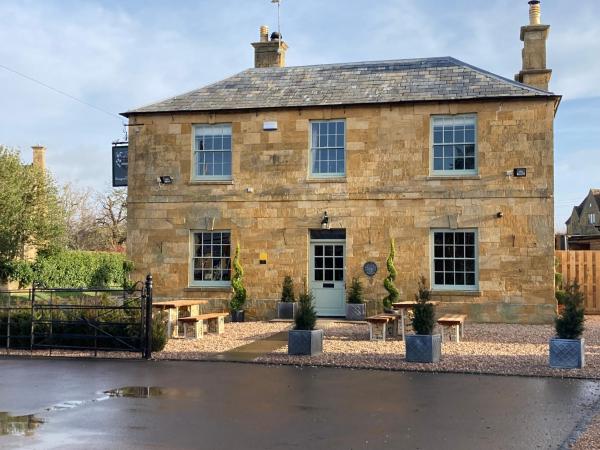 The Seagrave Arms - Broadway