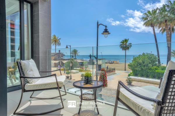 La Viu - Luxury Beachfront Apartment By Finest Rentals - Estepona