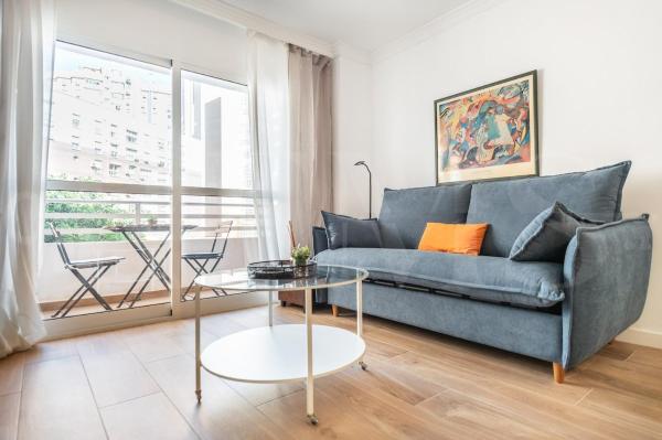 Stylish Retreat By Malaga Beach Rems - Málaga