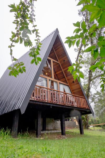 Chalés La Luna - Hortência - Campos do Jordão