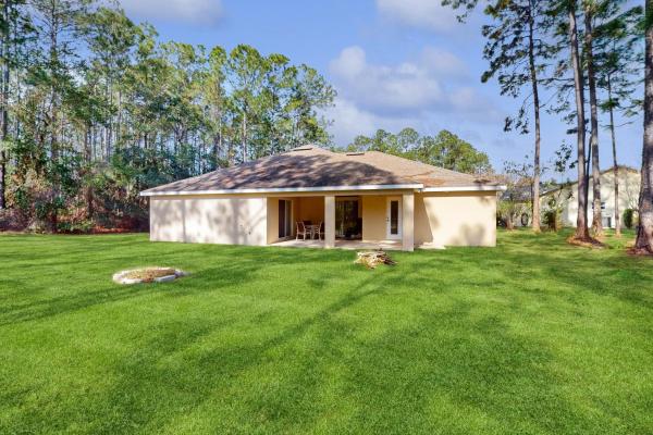 Luxury Home With Open Layout, Smart Tvs, Patio, & Alfresco Dining - Flagler Beach, FL