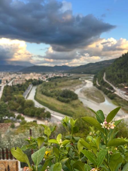 Veranda Guest House - Albania