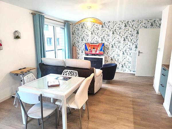 Lerelaisdodile Appartement Spacieux 2 Chambres Avec Parking - Petite-Forêt