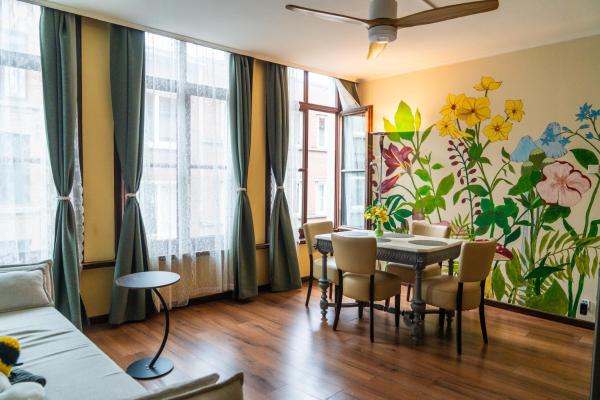 Charming 18th Century Gem In The Heart Of Old Town - Provincie Antwerpen