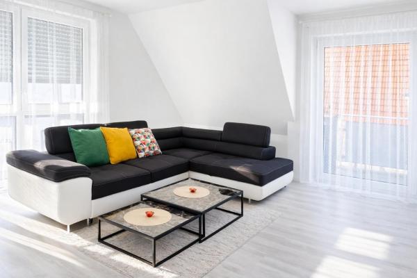 Monteurwohnung & Business Apartment Mit Balkon,parkplatz Und Klimaanlage In Reutlingen Og - Reutlingen