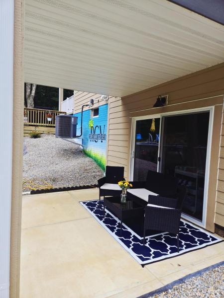 The Backwoods Paradise - Logan, OH