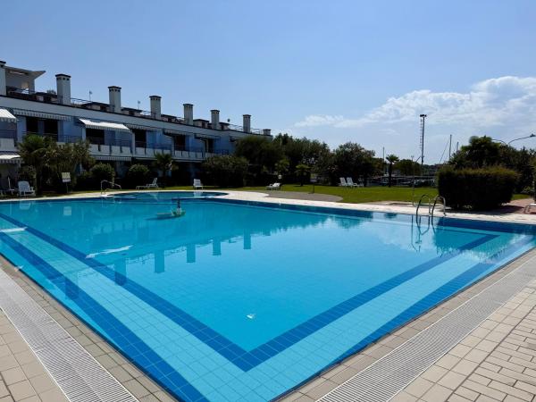 Ferienhaus Residenz Capo Nord Aprilia Marittima Bei Lignano , Via Capo Nord 5 Haus 42 - Lignano Riviera