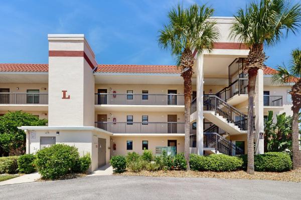 Waterfront Condo With Community Pools & Hot Tub - Walk To The Beach - St. Augustine, FL