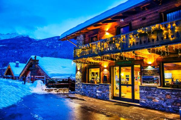 Bijoux Des Alpes - Mont Blanc Village - Courmayeur