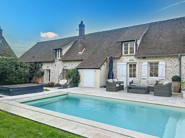 Beautiful Longere With Pool - Oise