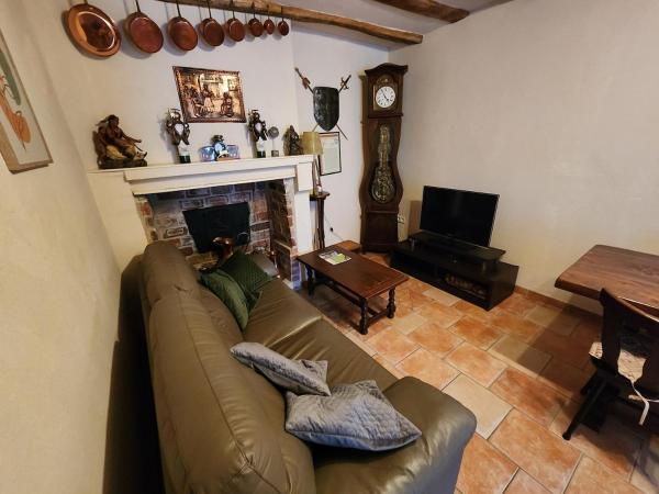 La Maison Bleue - Gray