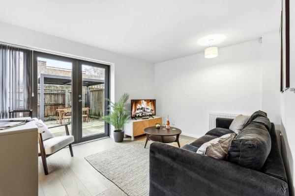 Seven Space - Cozy 3-bed Stay With Parking - Norwich