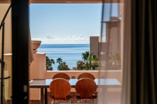 Exclusive 3 Bedroom Sea View Apartment With Private Pool Bahía De La Plata - Estepona