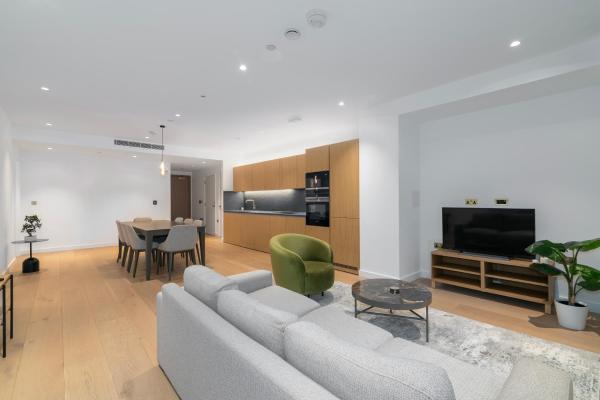 City View 3 Bed Hotel Style Apartment, Kings Cross - Bloomsbury