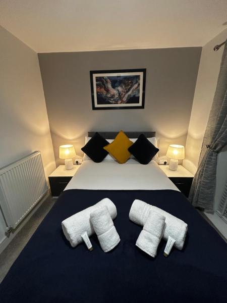 Spey House - 3 Bedroom Home Free Parking & Fast Wi-fi In Derby - Derby, UK