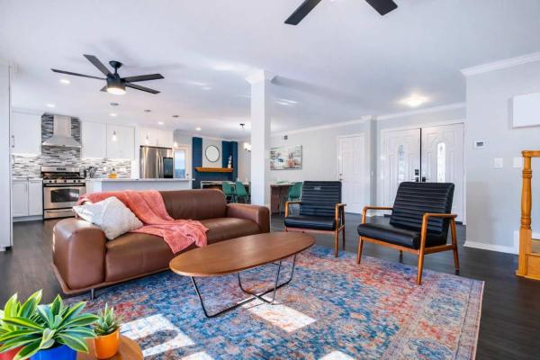 Huge 5br Family Retreat Backyard & Patio Lounge - Lakeside, CA