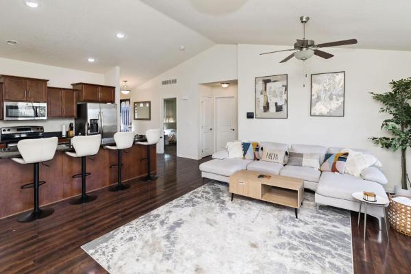 Spacious Family Getaway In Des Moines - Altoona, IA
