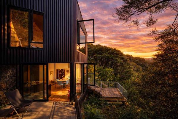 Blackpool House - Stay Waiheke - Waiheke Island