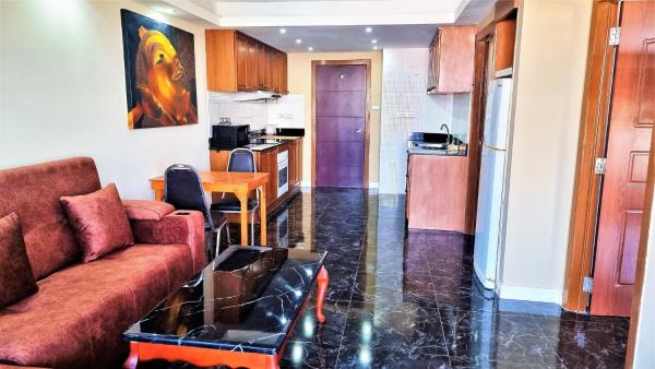 Spacious 2-bedroom Family Condo With Pool View 10th Floor, Angket Hip Residenc - Jomtien