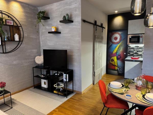 Luxury Art & Chromotherapy Apt-hospital District3 - Pavía