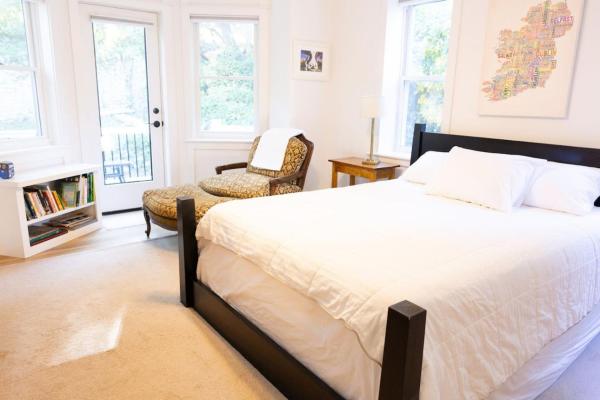 Private 2-bedroom Second-floor Residence, Bala Cynwyd - Philadelphia, PA