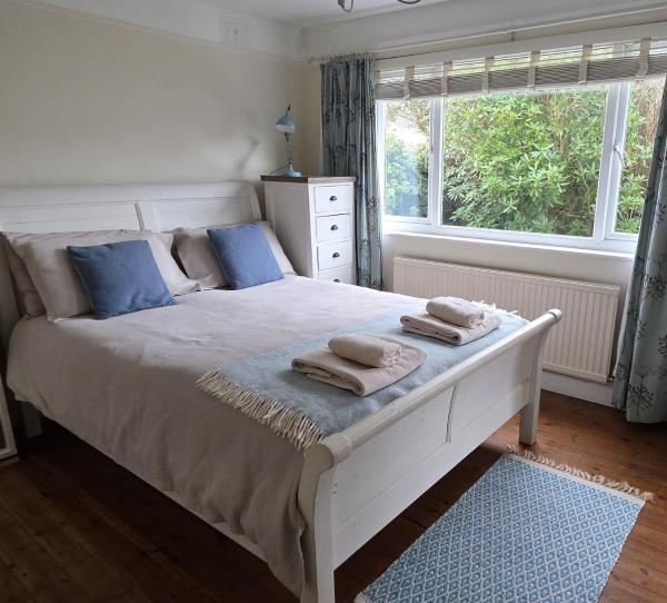 Cosy Room, En-suite With Kitchenette - Pembrokeshire