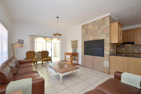 Family Home At Yzerfontein - Yzerfontein