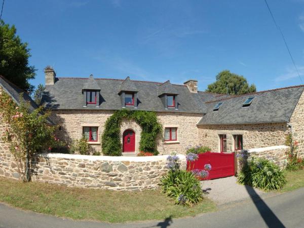 Holiday Home Wunderschönes Haus Mit Garten In Lézardrieux By Interhome - Pleubian
