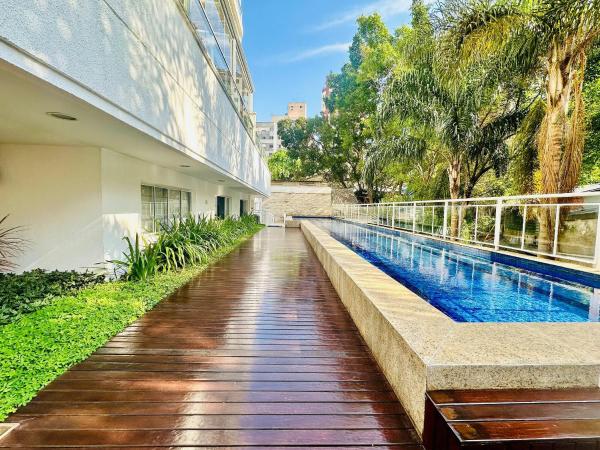 Perfeita Localização | Acomoda 4 | Pisc + Vaga + Gym - São Paulo