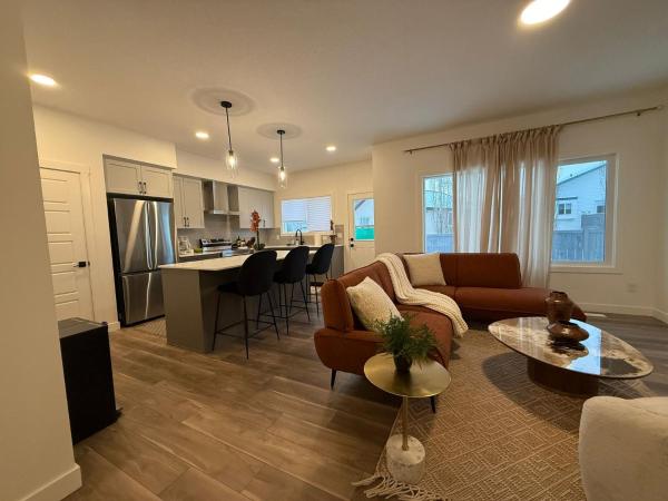 Fort Home - Fort Saskatchewan