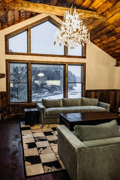 Bootleggers Lodge Resort - Wisconsin