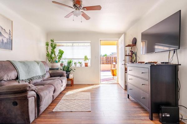 Cozy Casita Near Downtown Albuquerque - Albuquerque, NM