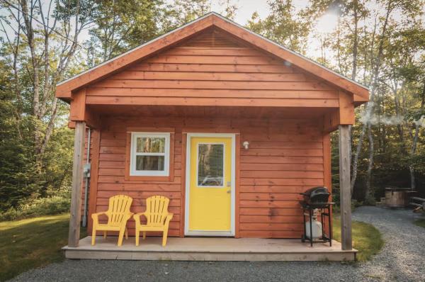 Lawrencetown Lodge - The Pine 2 Bed Room - Nova Scotia