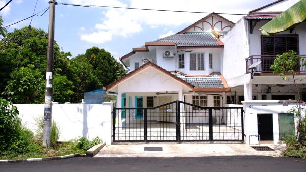 D Corner Lot Homestay Bangi - Kajang