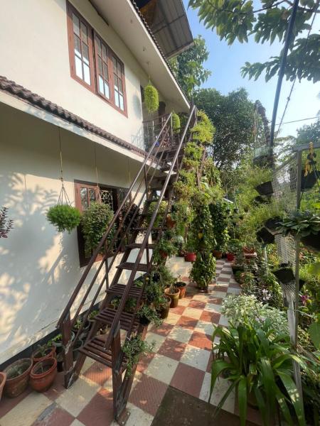 Ridge Bae Homestay - Attingal