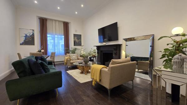 Classy 2 Bedroom High Ceiling Ap Next To Hyde Park - Kingston upon Thames