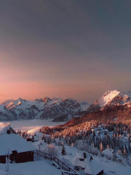 Koča Velika Planina - Chalet Kamrica - Slovenia