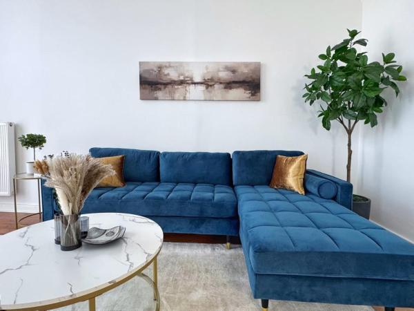 Holidayhome Apartments L Spacious Luxury Apartment In Prenzlauer Berg - Berlín