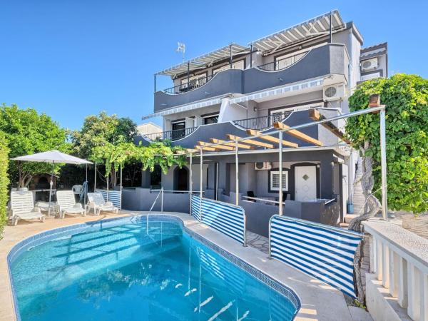 Apartment Wohnung In Okrug Gornji Mit Privatem Pool By Interhome - Trogir