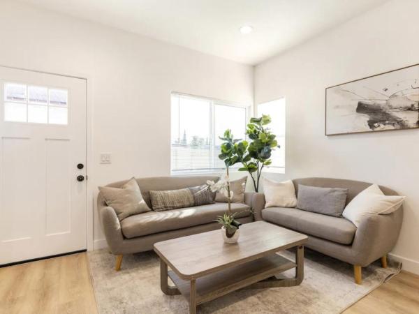 Holiday Home Modern Home By Interhome - Huntington Beach, CA
