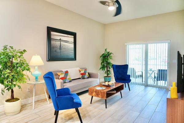 Swfl Lake Mcgregor Home Entire Home - Fort Myers, FL